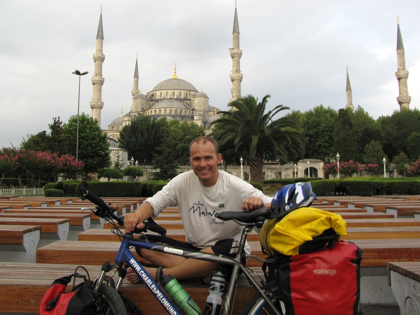 Livro de Charles Zimmermann e a volta ao mundo de bicicleta | Ciclotur ...